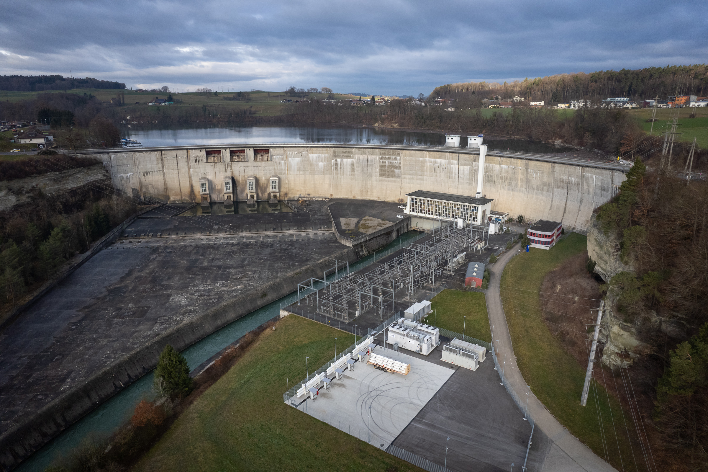 Durch und durch grün: Wasserstoff aus Strom und Wasser vom ...